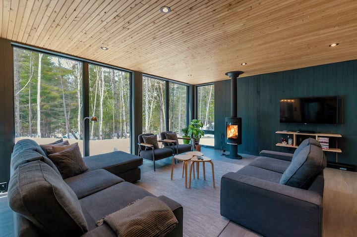 Forest Cottage With Lake, Hot Tub & Farmyard - Clermont