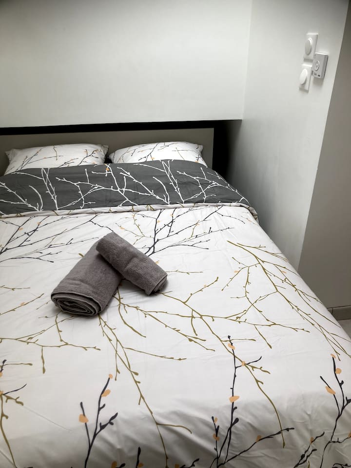 Cherbourg : Petit Appartement à 50 Mètres Du Port - Cherbourg-Octeville