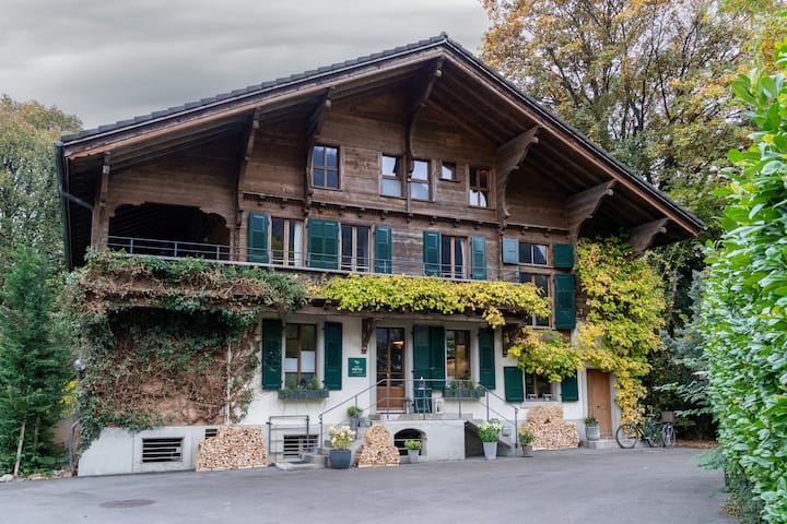 Charming Double Room – Boutique Chalet, Matten - Interlaken