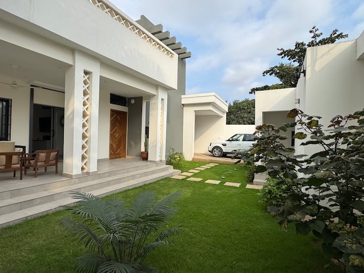 Villa Moderne Avec Rooftop – Adidogomé, Lomé - Lomé