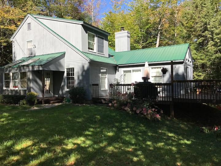 Cozy Cottage - Mount Snow, VT
