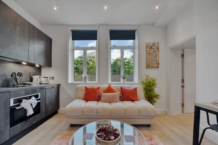 1bed Bright Apartment | Free Parking | Bromley - Beckenham