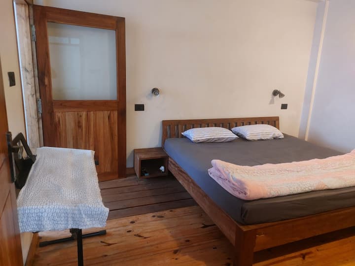 Abana Homestay. A Beautiful Space To Chill. - Shillong