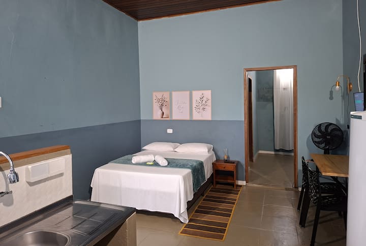 Kitnet Econômica,  Perto Do Centro - Comodoro