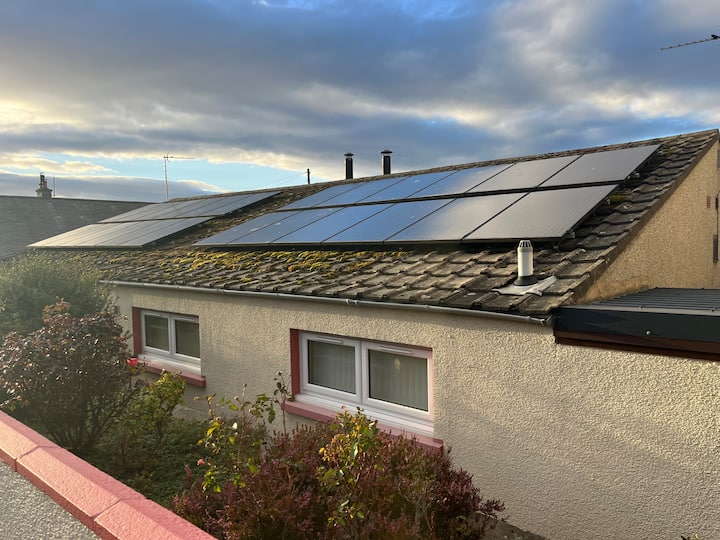 2 Spacious, Pet-friendly Neighbouring Cottages - Elgin