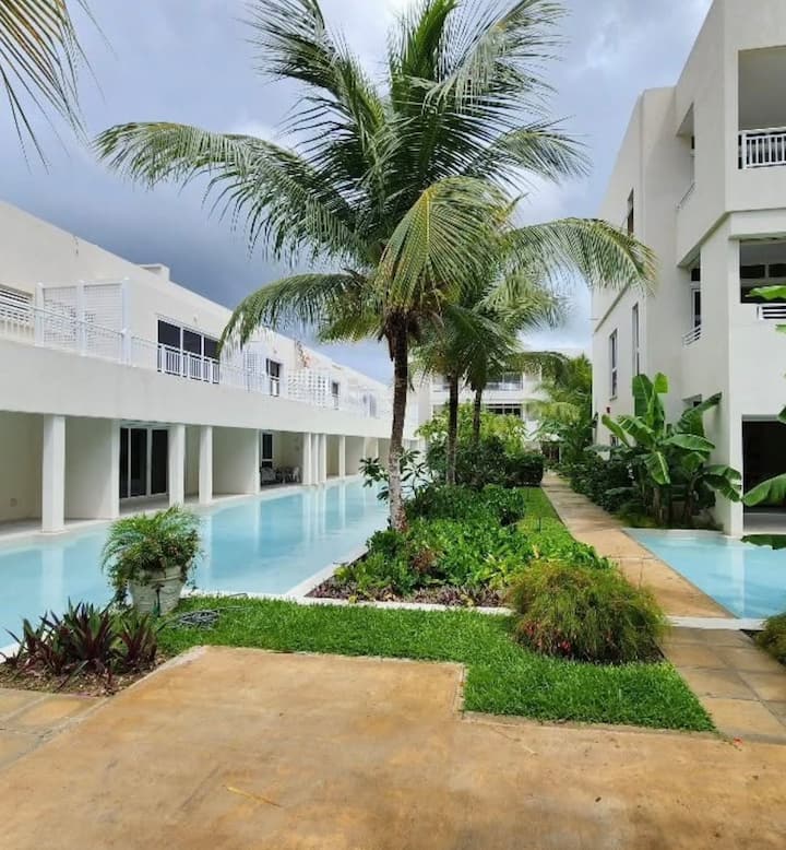 Gated Community With Pool Mins From The Beach - Bridgetown, Barbados