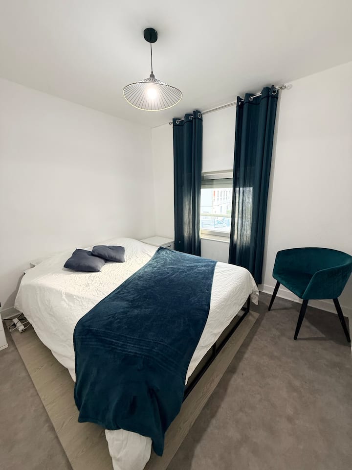 Spacieux Et Confortable Appartement 2 Chambres - Morangis