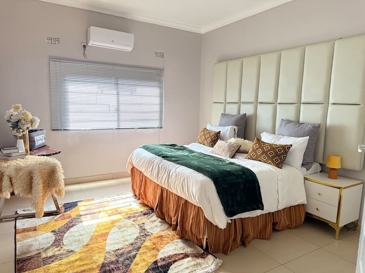 Stunning 3-bedroom Apartment In Serene Foxdale - Zambie