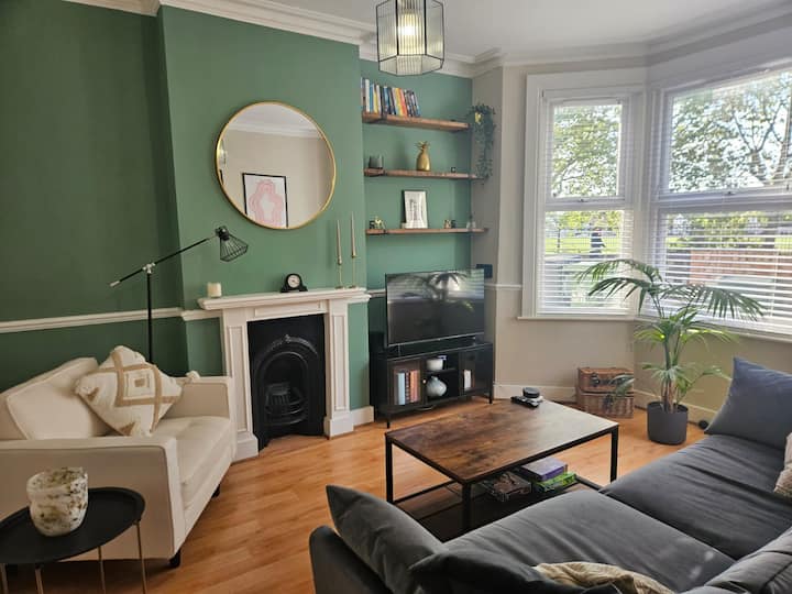 Maisonette With Garden In Leyton - London, UK