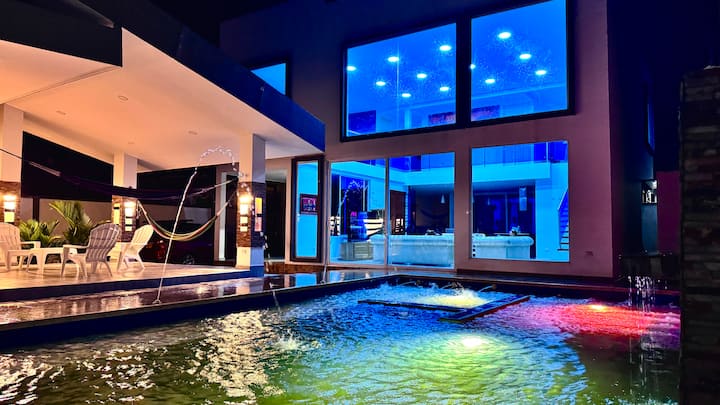 Exclusiva Casa Privada/piscina/ Jacuzzi/ac/wifi/pq - Villavicencio