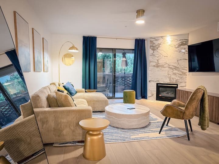Impeccably Designed Condo | Guest Favorite - Phoenix, AZ