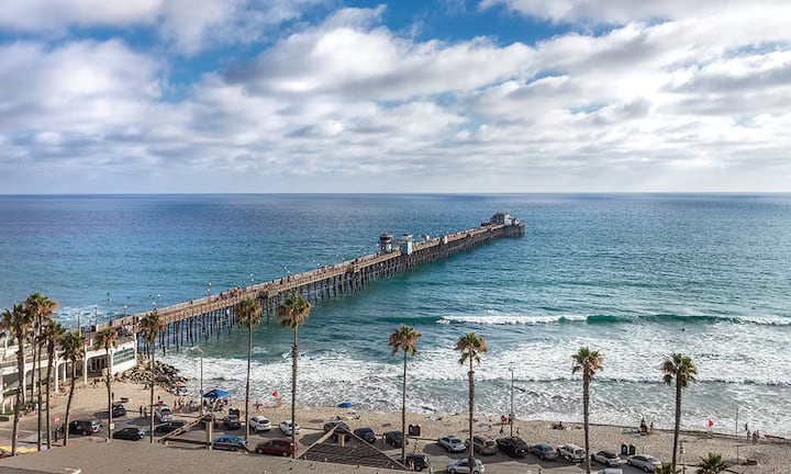 2 Br Deluxe At Oceanside Pier - Oceanside, CA