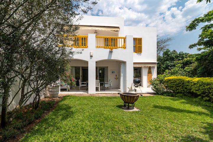 Family Garden Unit In Pyrgos - Dolphin Coast