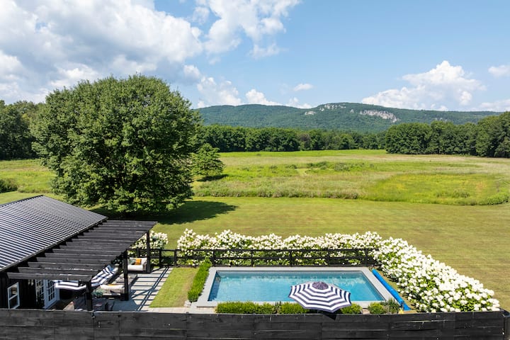 Harrison Fields Cozy Mountain Views Firepit - New Paltz, NY