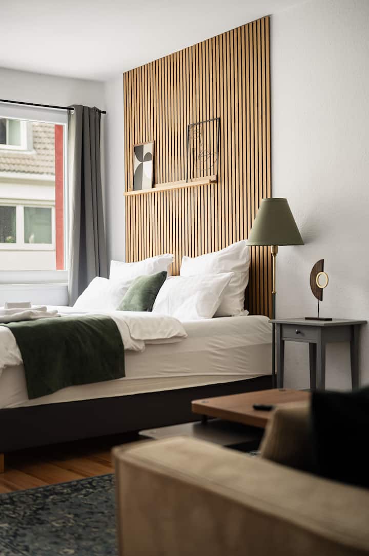 Modern Apartment With 2 King-size Beds + Workspace - ドイツ エッセン