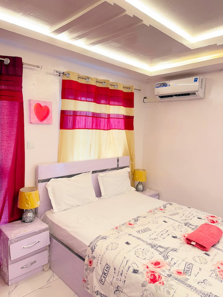 Studio Luxueux, Spacieux, Propre Et Climatisé - Conakry