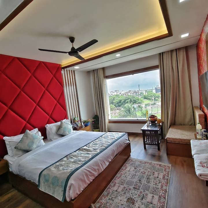 Hotel On Fatehabad Road - Agra