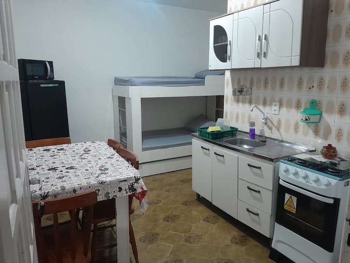 Kitnet Completa - Mar Grosso - 400 Metros Da Praia - Laguna