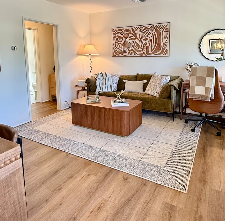 Culver City Gem With Parking - Culver City