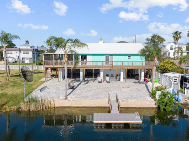 Mermaids N Manatees - Weeki Wachee, FL