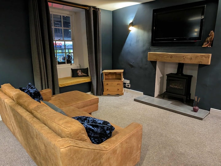 Spacious Accommodation In The Heart Of Ulverston. - Ulverston