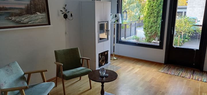 Tilava Perhehuoneisto Keskustan Tuntumassa - Turku