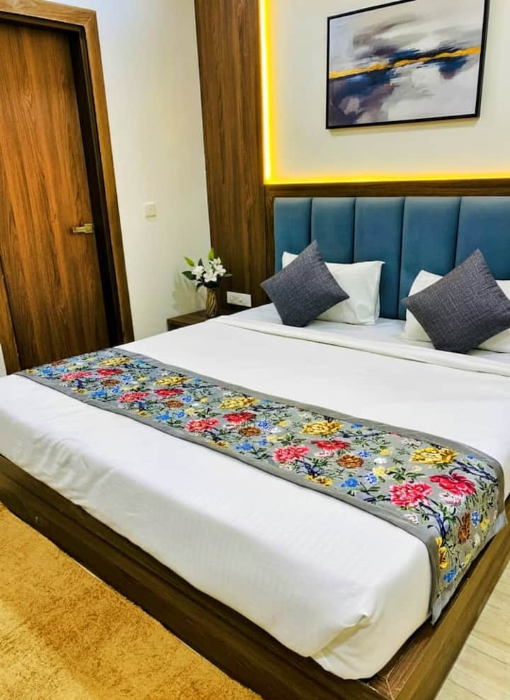 Hotel Near Taj Mahal - Agra