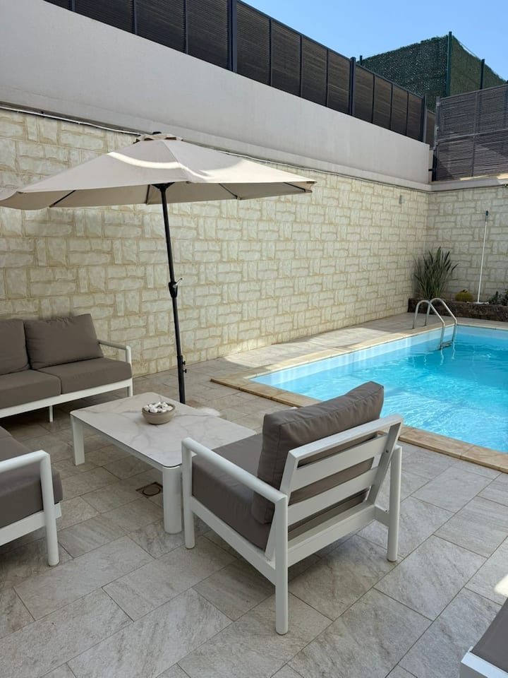 Location Villa Avec Piscine - Oran