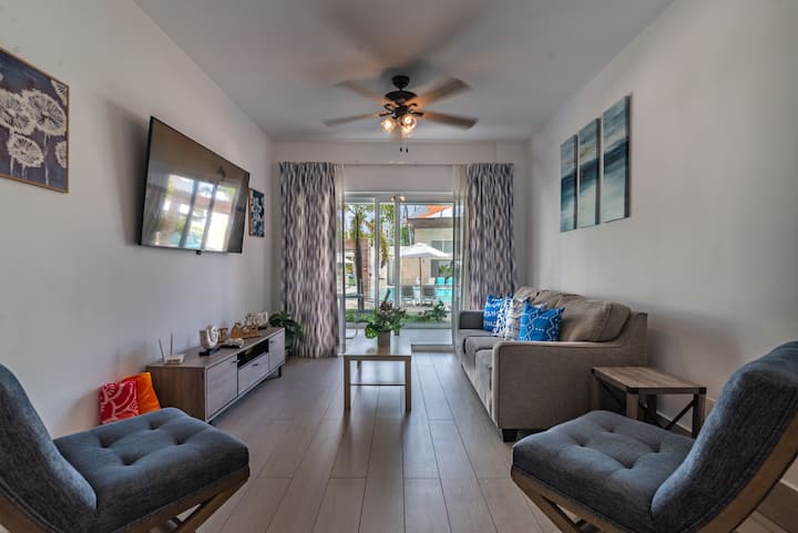 Oasis Steps From The Beach With Pool View - Punta Cana