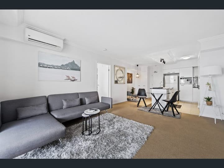 2-bedroom Apartment - Brisbane Entertainment Centre