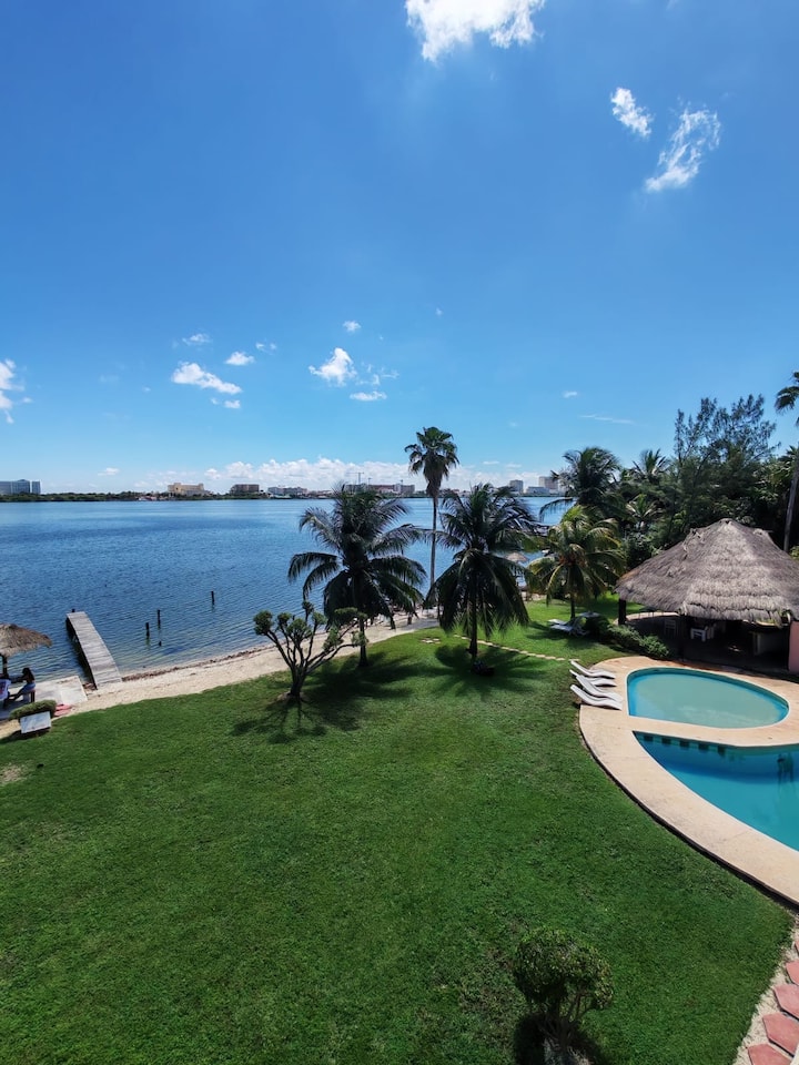 Departamento Precioso Frente A La Laguna Zona Hote - Cancún