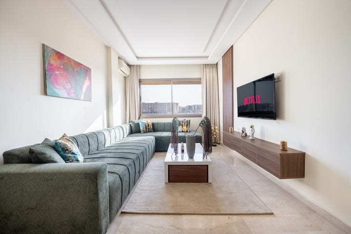 Stylish Central Hideaway – Chic With Balcony Views - Marrakech