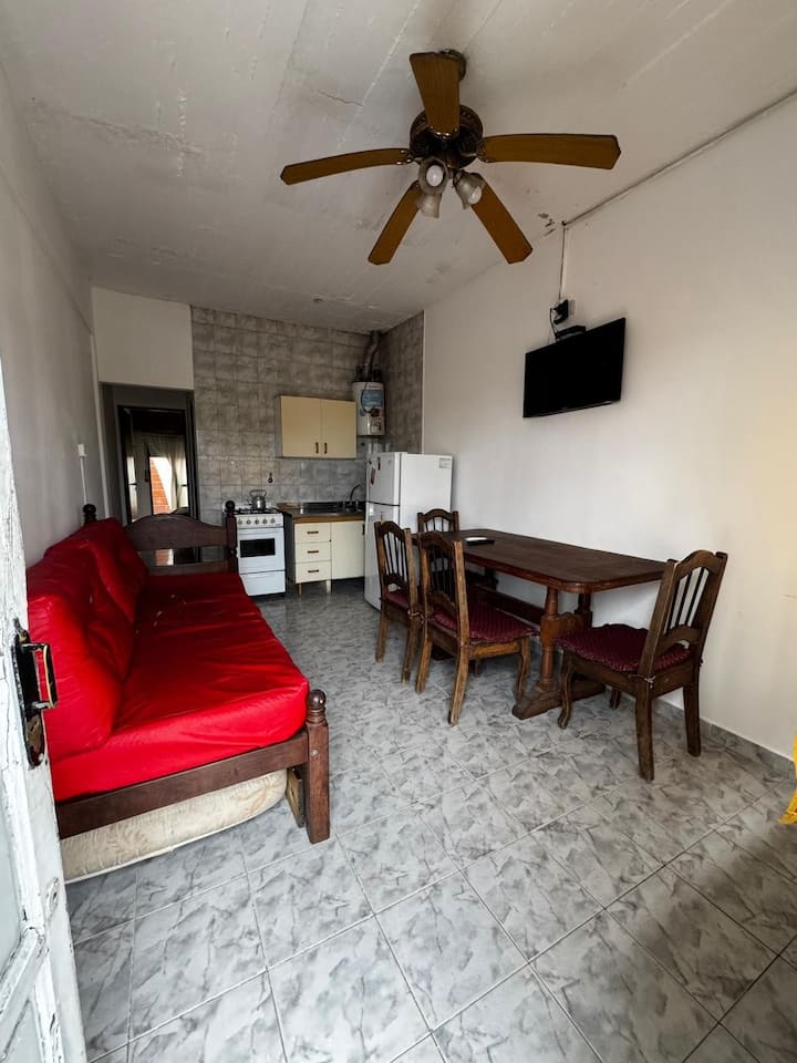 Depto. 2 Amb. C/estacionamiento. A Pasos Del Mar - Mar de Ajó