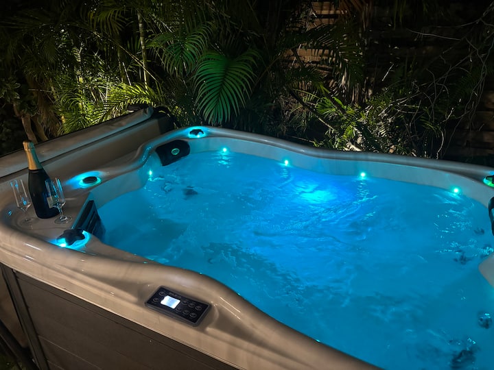 Bungalow ÎLéen Singulier Avec Spa Privé - Martinique