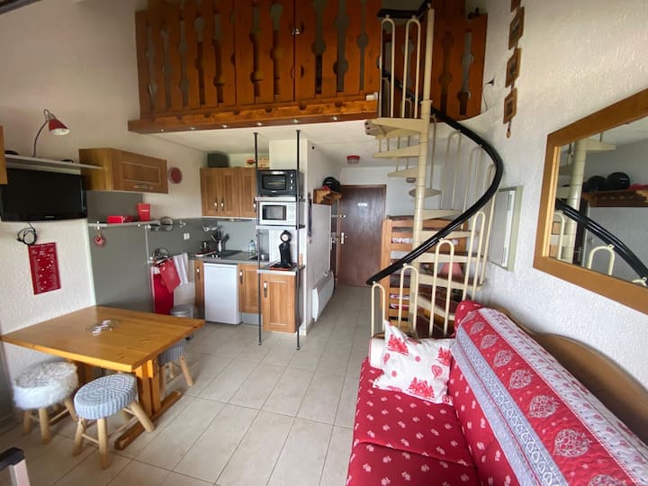 Duplex 6 Pers Max. Skis Aux Pieds. Vue Panoramique - Auris