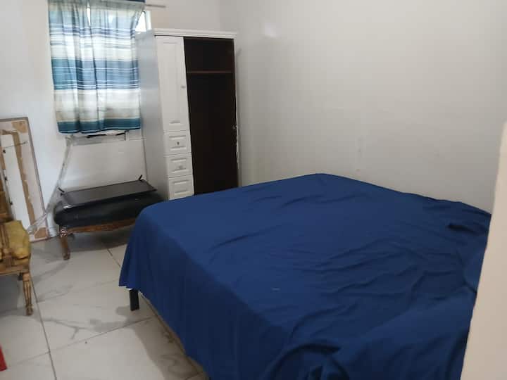 Airport/daniabeach/private/233g - Dania Beach, FL