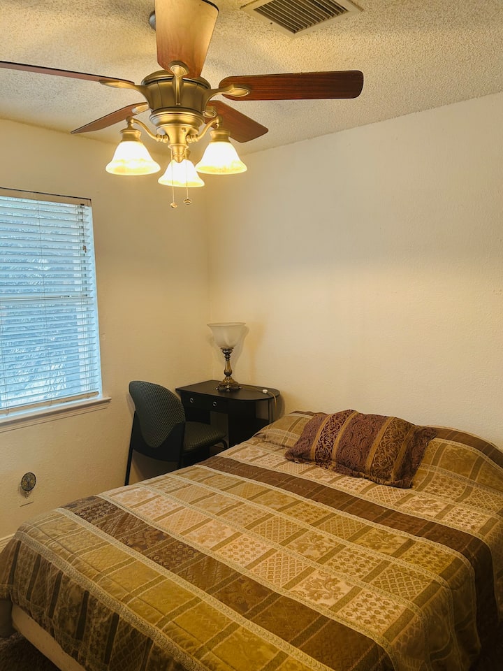 Bed And Rest - Santa Teresa, NM