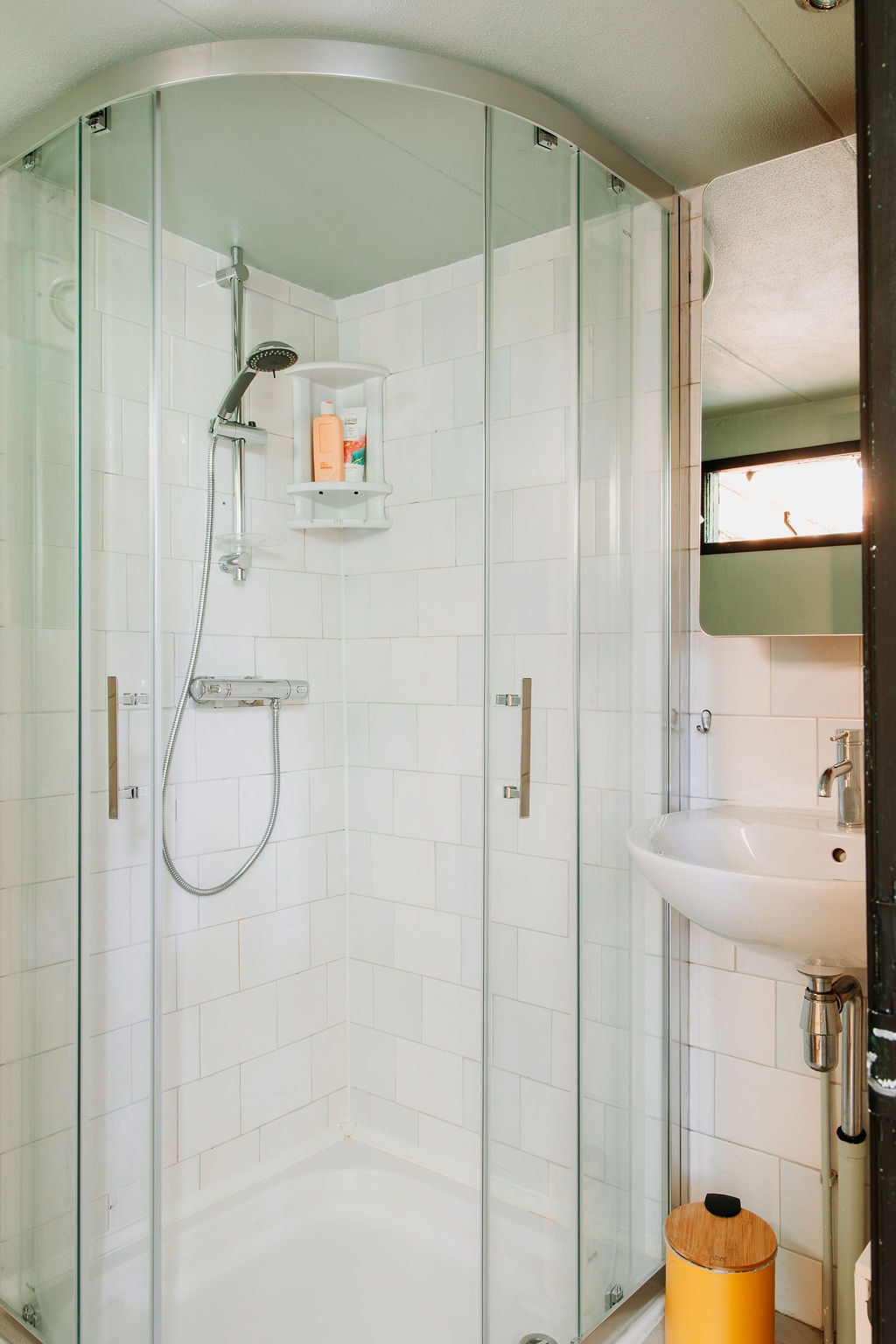 The Wild Robin - Airbnb