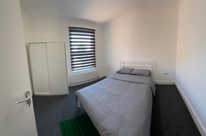 Double Room - Aylesbury