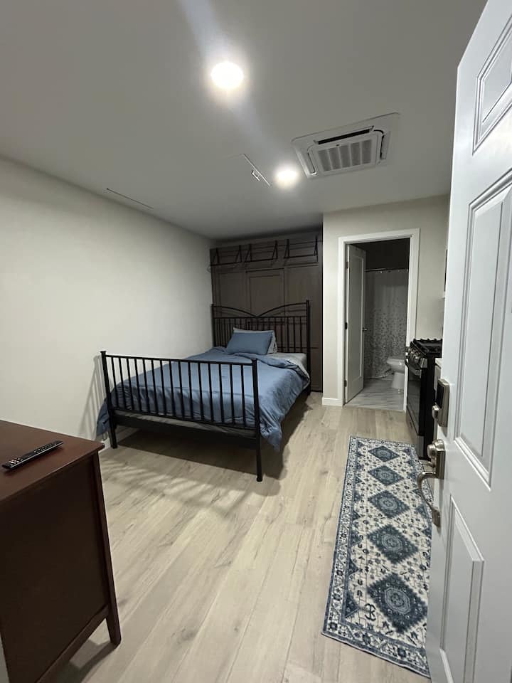 Cozy Hideaway Studio In The San Diego Suburbs - La Mesa, CA