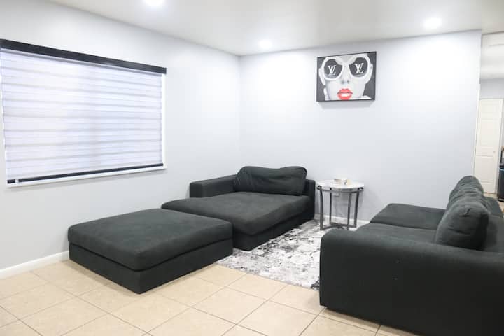 Homeawayfromhome - Miami Gardens, FL