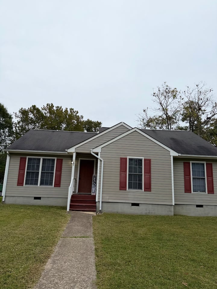 Warm And Inviting Home - Fort Lee, VA