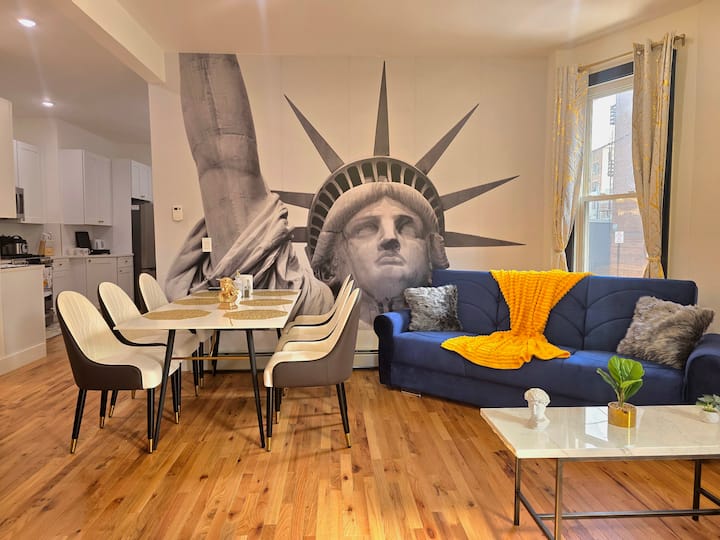 Lady Liberty - Union City, NJ
