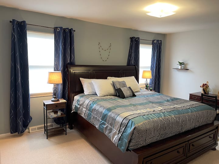 Deer Park Condo - 4 Bedrooms - Iu Bloomington - Bloomington, IN