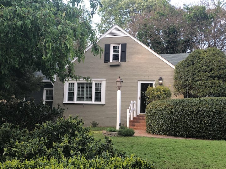 Private 2,000 Sq Ft Cottage In Historic Yorktown - Yorktown, VA