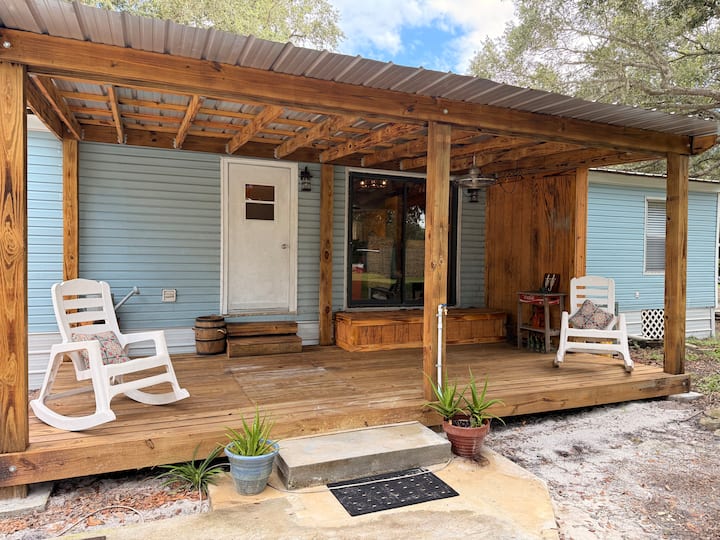 The Shady Oak Shack - Lakeshore, FL