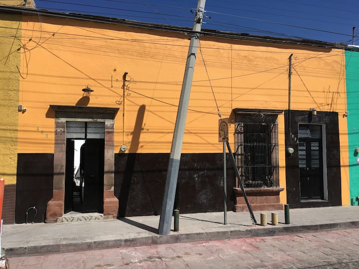 Casa Grande, Departamento Y Estacionamiento Todo - San Luis Potosí