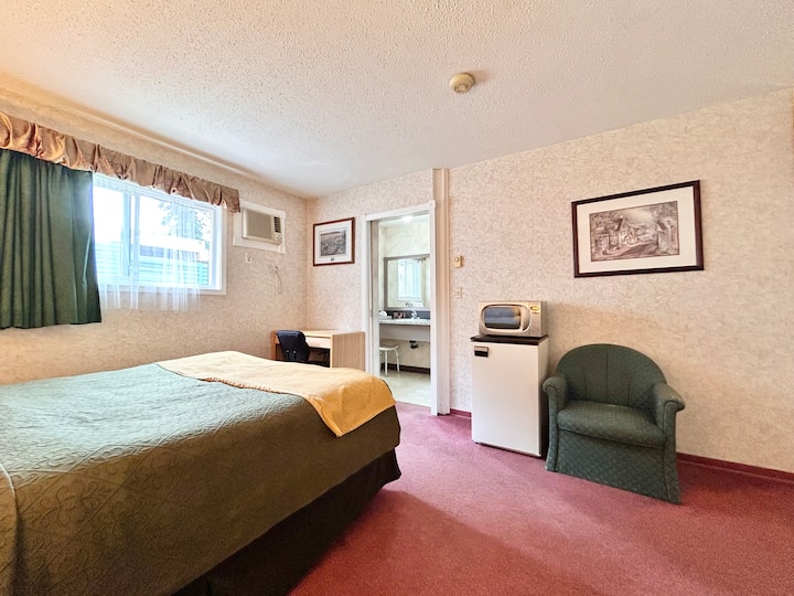 Accessible Queen Suite - Hope