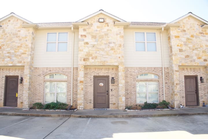 The Townhome - Nacogdoches, TX