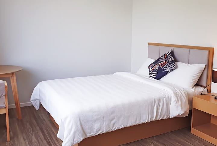 1 Dbl Bed Standard Rate In Awa Hotel - Rotorua